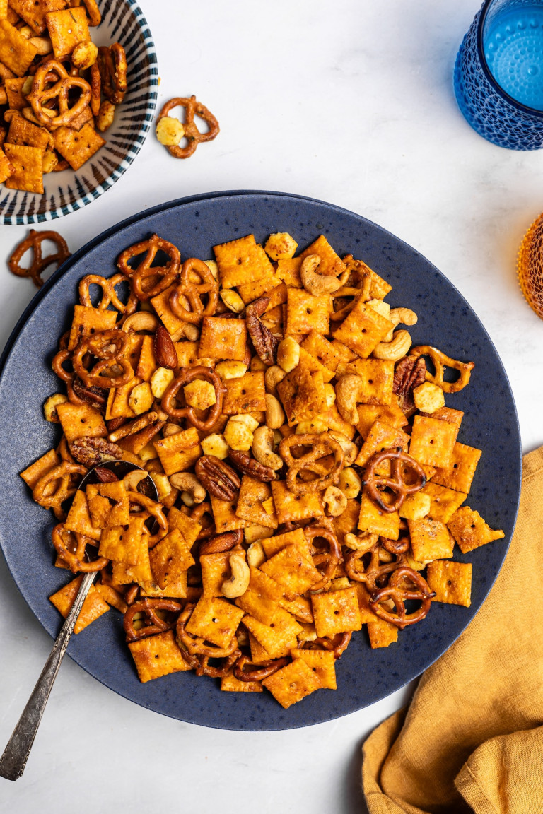 Homemade Ranch Cheez-It Snack Mix Recipe
