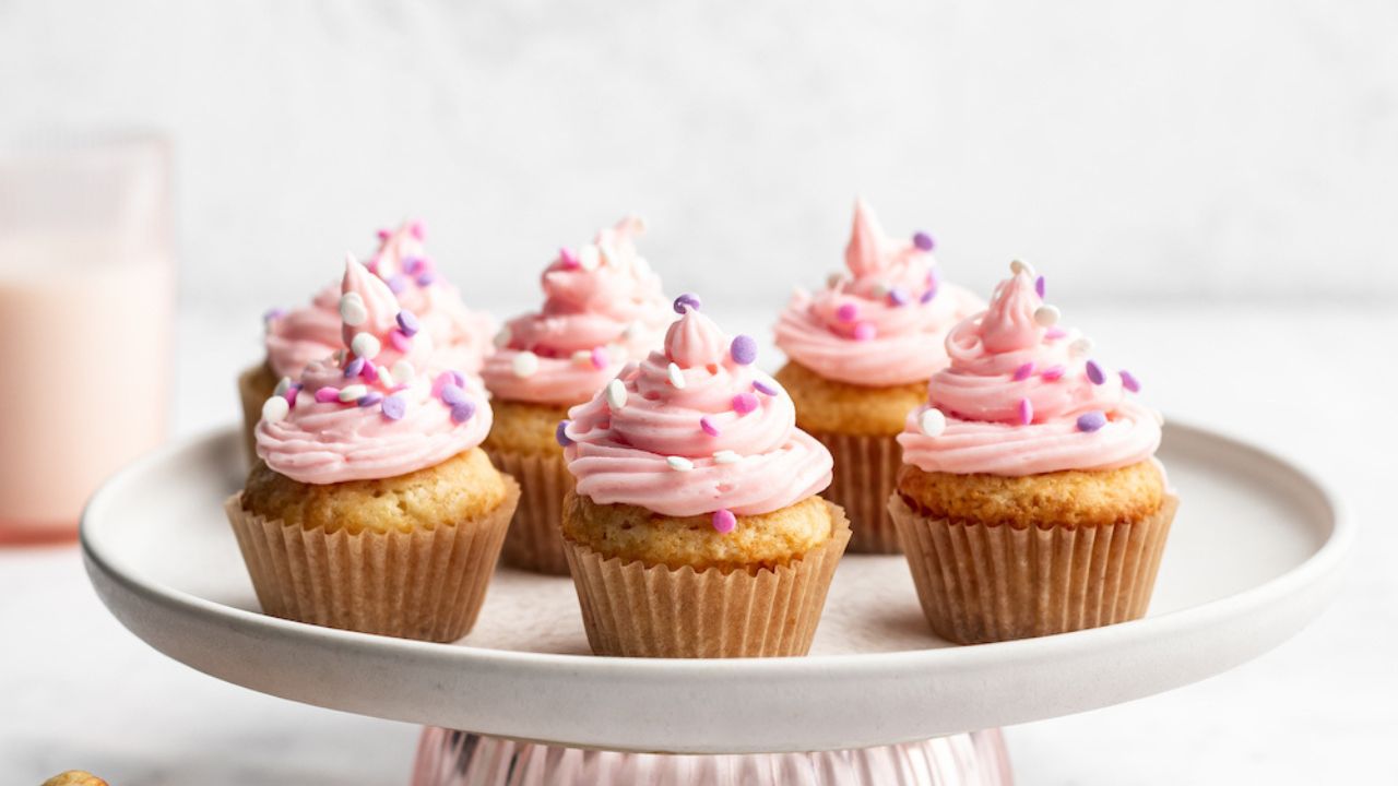 Mini Cupcakes - Cute, Moist & Perfect for Any Occasion