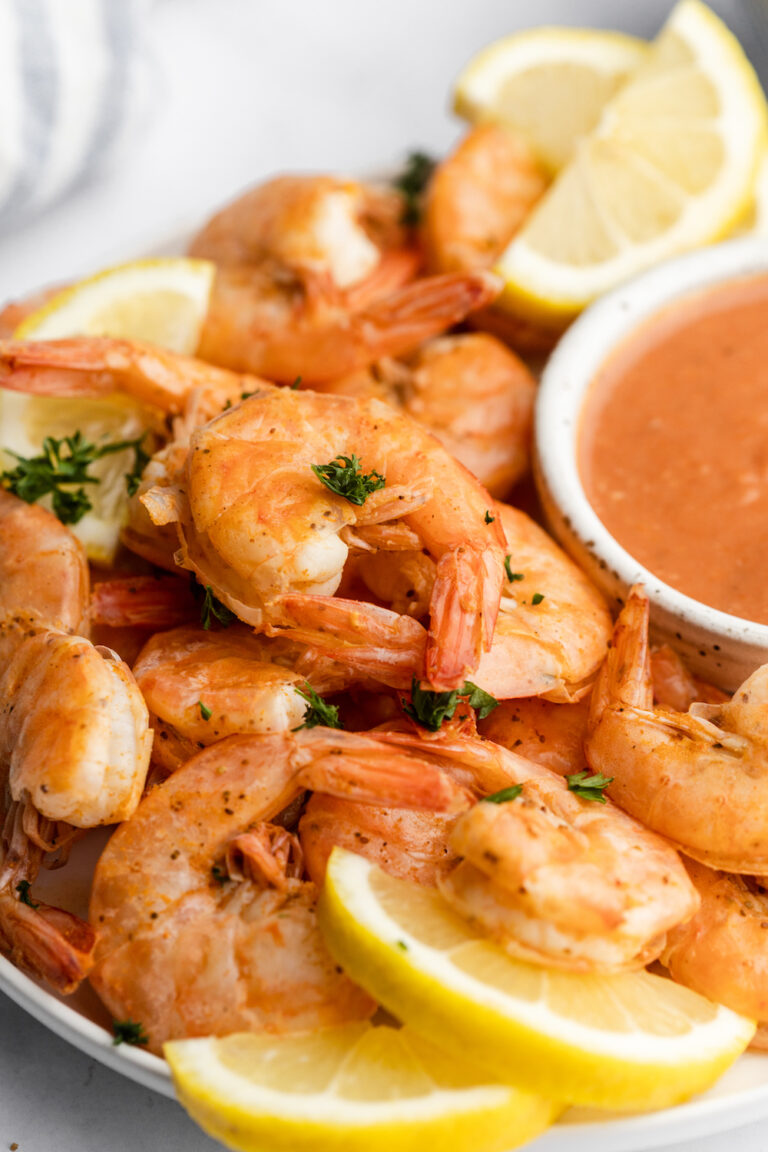 Quick & Easy Steamed Shrimp (Seasoned & Flavorful!)