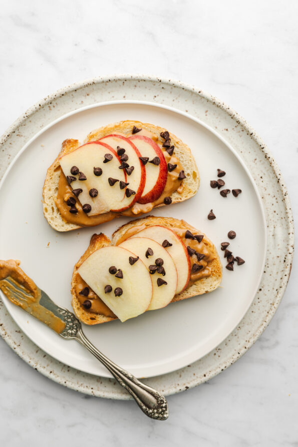 19 Delicious Peanut Butter Toast Ideas - Quick, Healthy & Satisfying