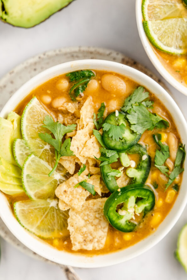 Vegetarian White Bean Chili (Easy 40-Minute Recipe!)